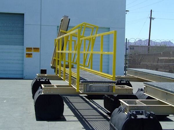 Tank Stand - SeaSafe - Custom Fabrication & Grating Fiberglass